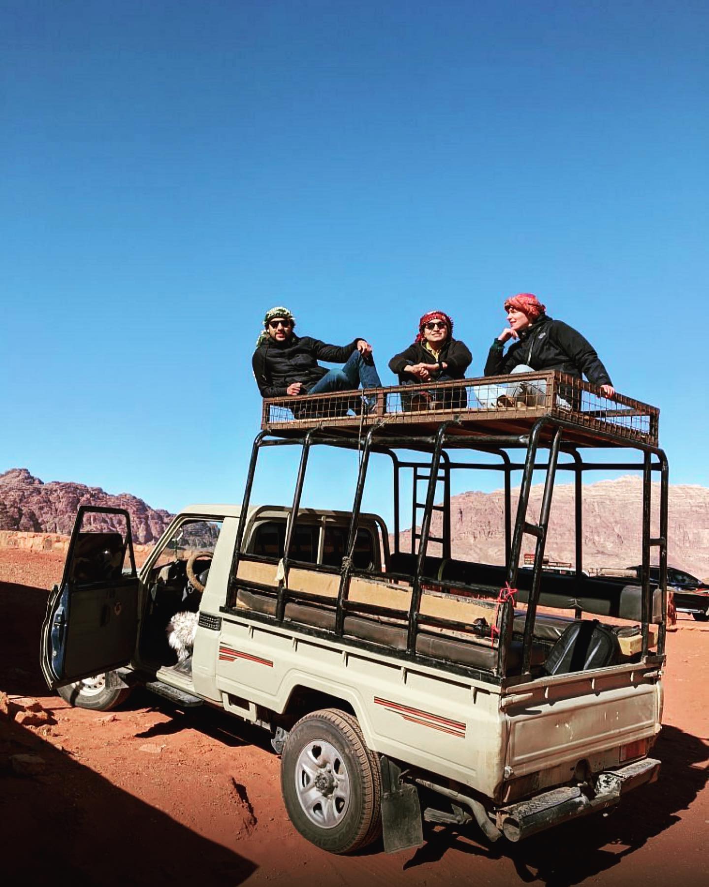 Full Day Jeep Tour – Wadi Rum 4×4 Tours